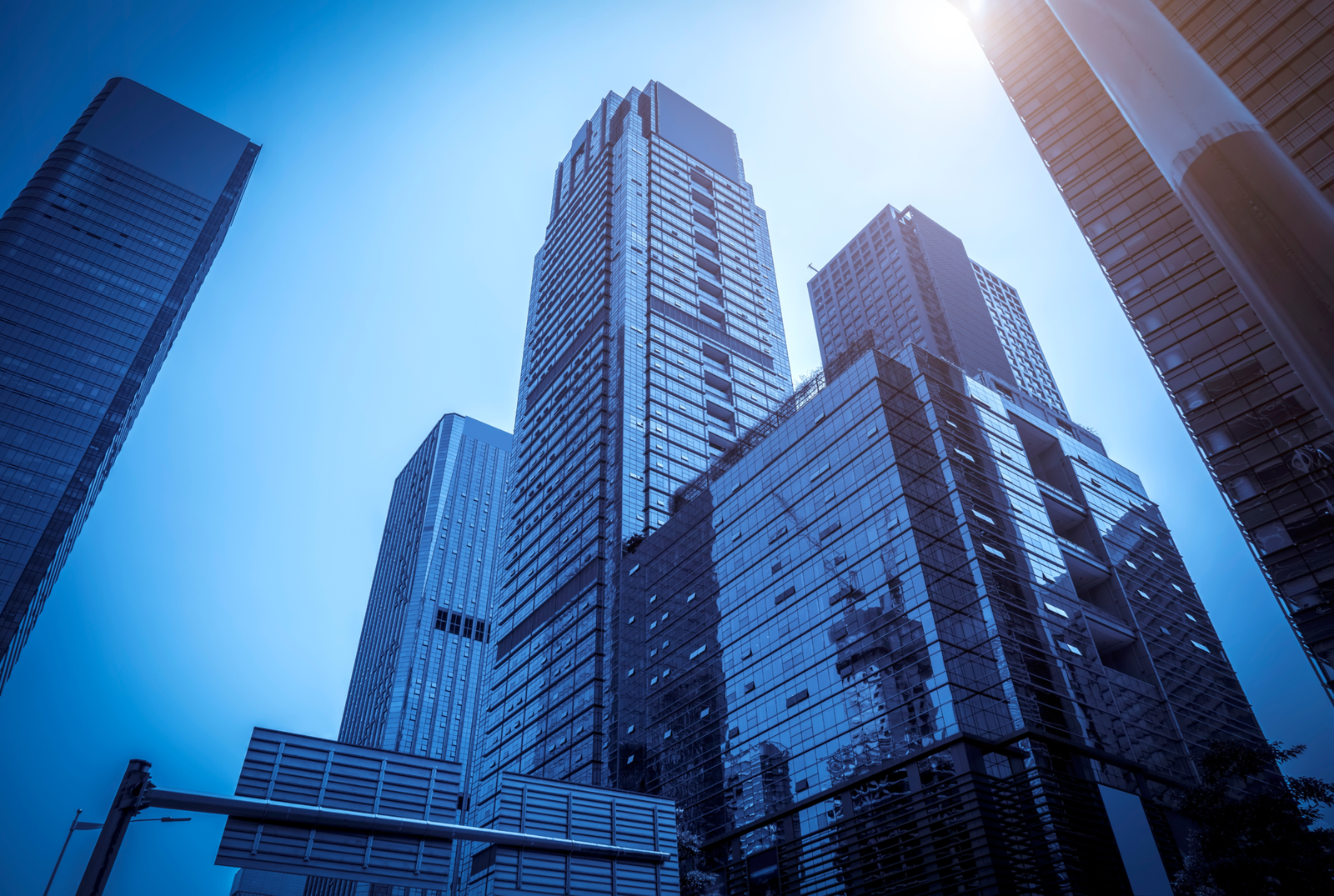 Types of Curtain Walling Systems: Features, Benefits & Uses - Alupure